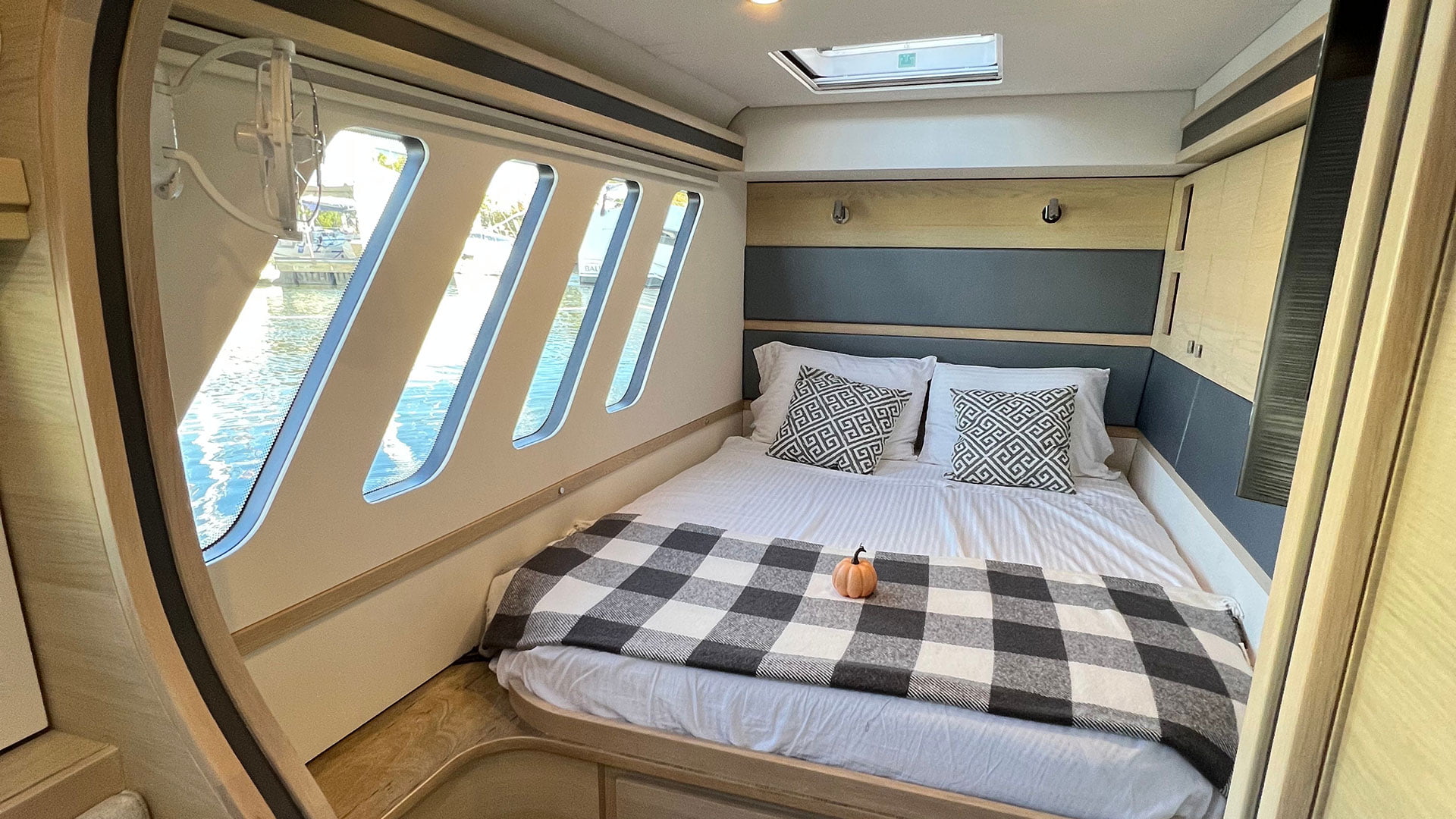 X5 Plus Interior - X5 Plus - Xquisite - Award Winner Catamaran